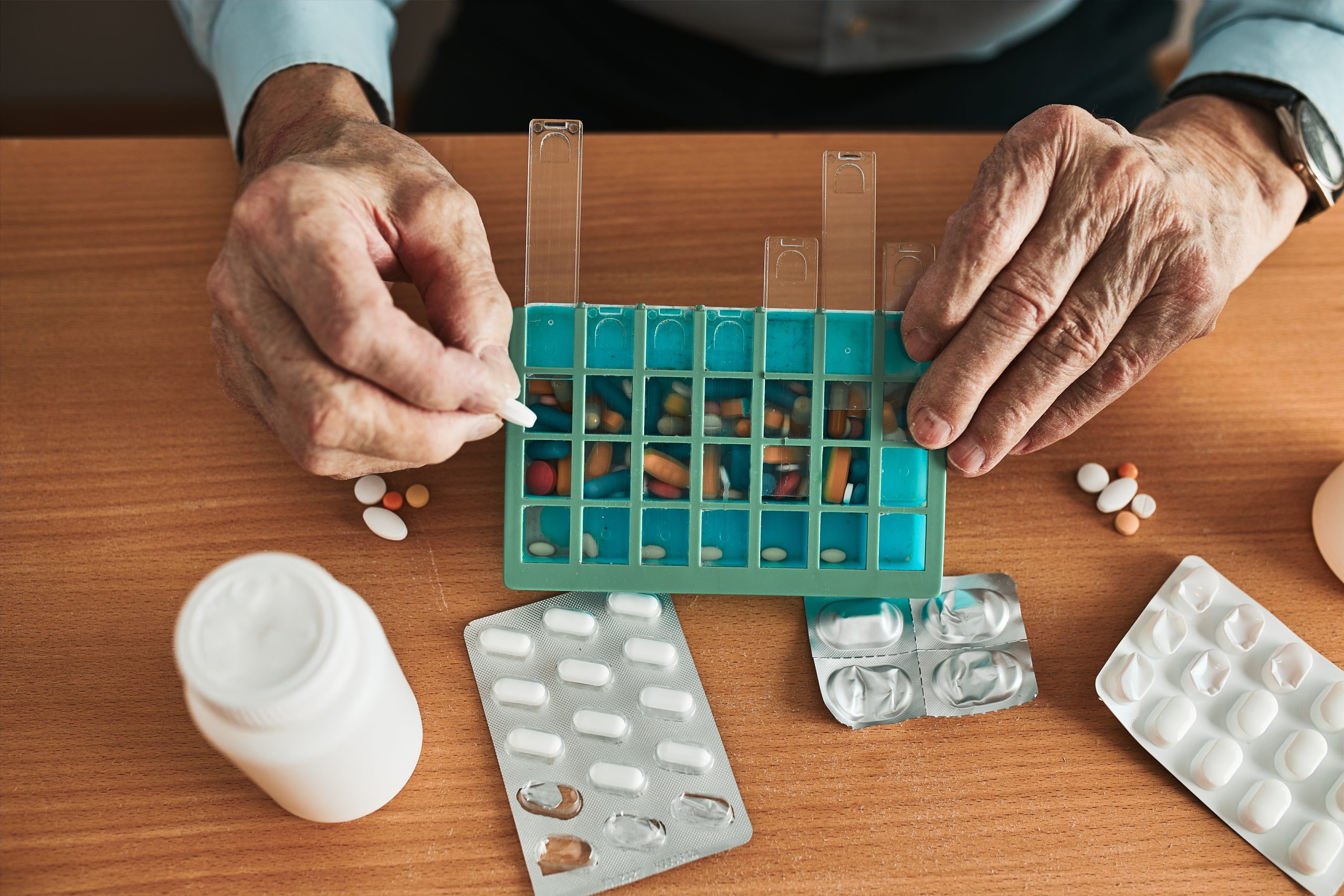 Tips for safer medication use in aging adults | Blog | Revere Health